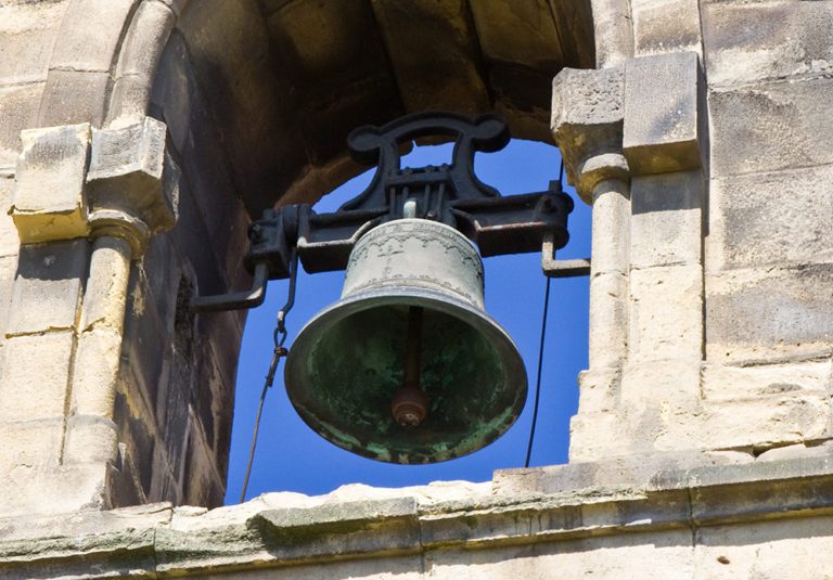 Understanding the difference between an intercessor and a mediator