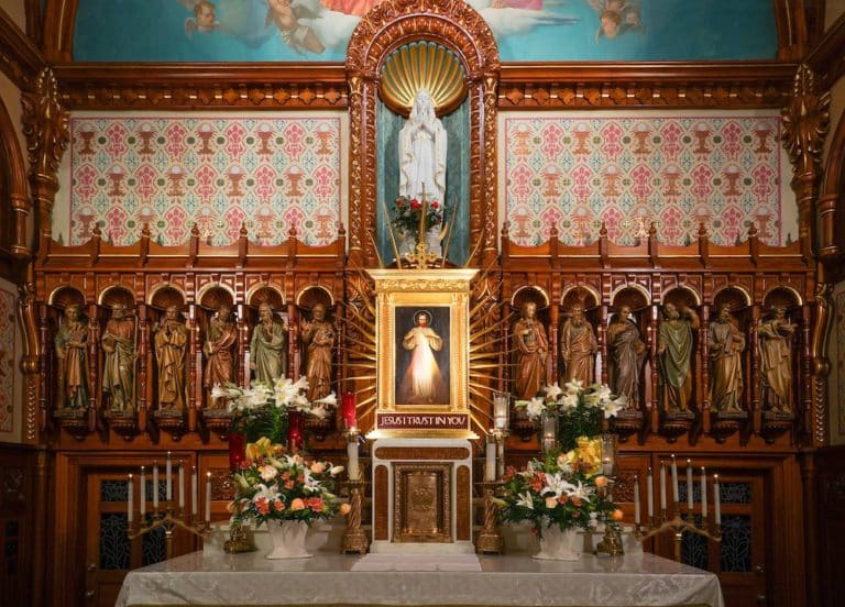 Divine Mercy Sunday opens 'floodgates of mercy' through Eucharist ...
