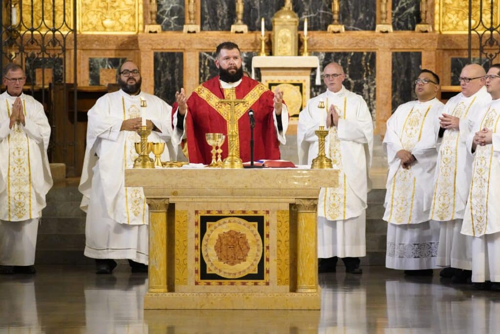 Expert sees hope for priestly vocations even amid secularism