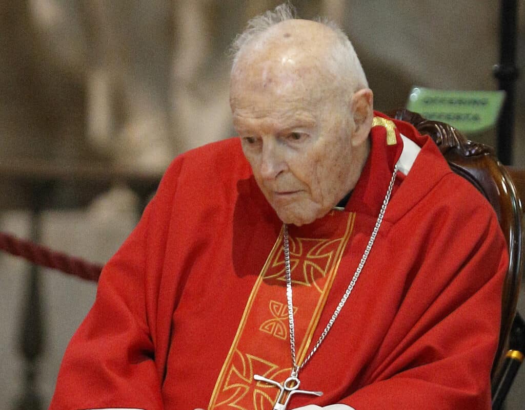 Wisconsin judge suspends criminal case against McCarrick