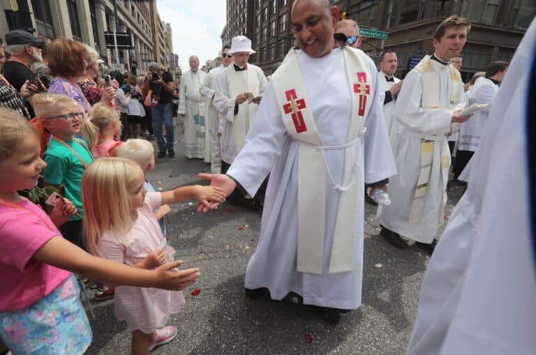 Tens of thousands flood Indianapolis streets for largest U.S ...