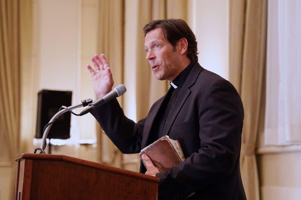 Father Mike Schmitz to embark on new live tour