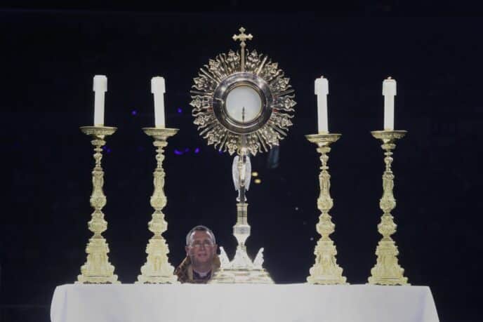New texts for Eucharistic adoration, Communion aim to promote unity