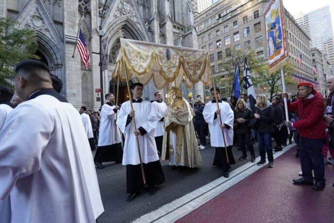 Eucharistic procession brings the Faith to the streets of New York City