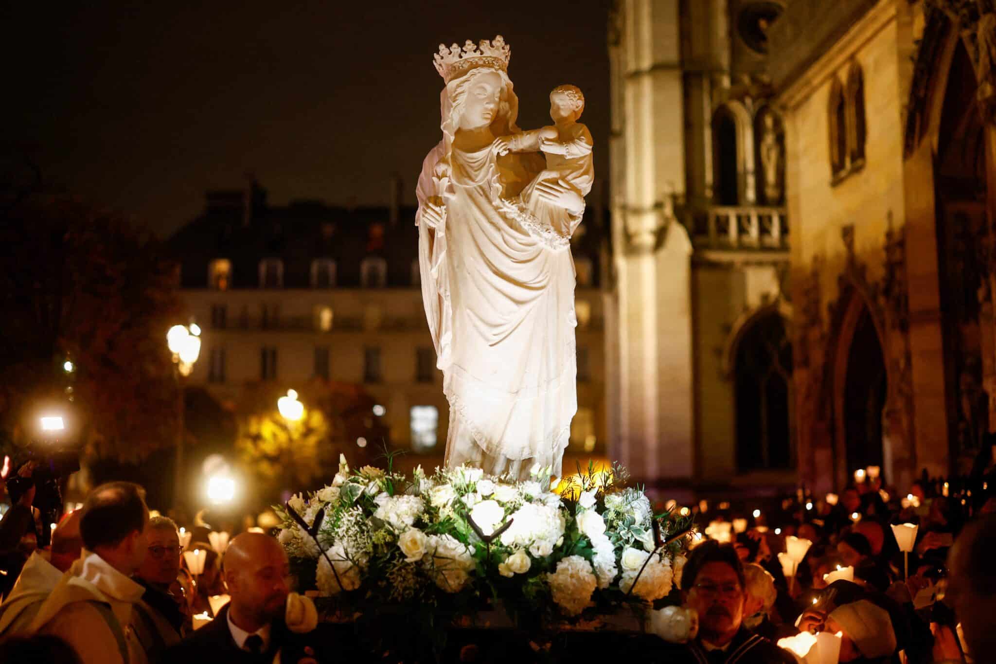 Our Lady's statue is the first to return to Notre Dame Cathedral