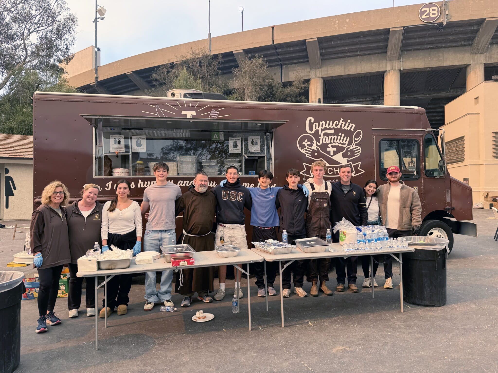 Capuchins use food truck to support LA fire victims