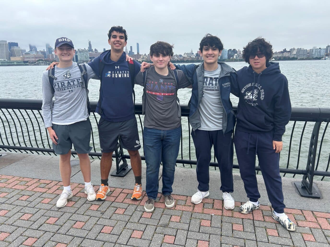 School club gives students chance to serve veterans